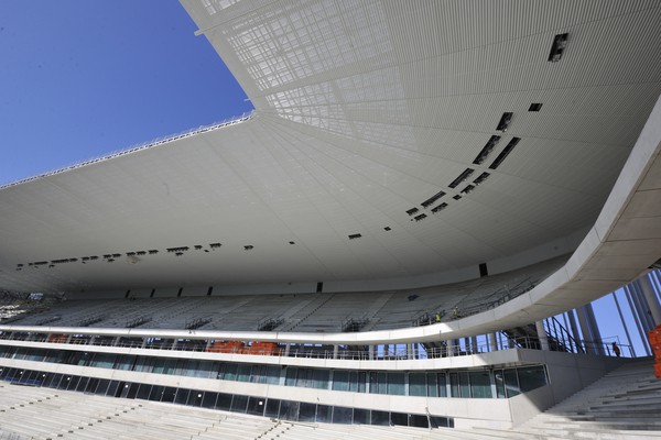 Zoom sur les projecteurs du Nouveau Stade de Bordeaux • OStadium.com